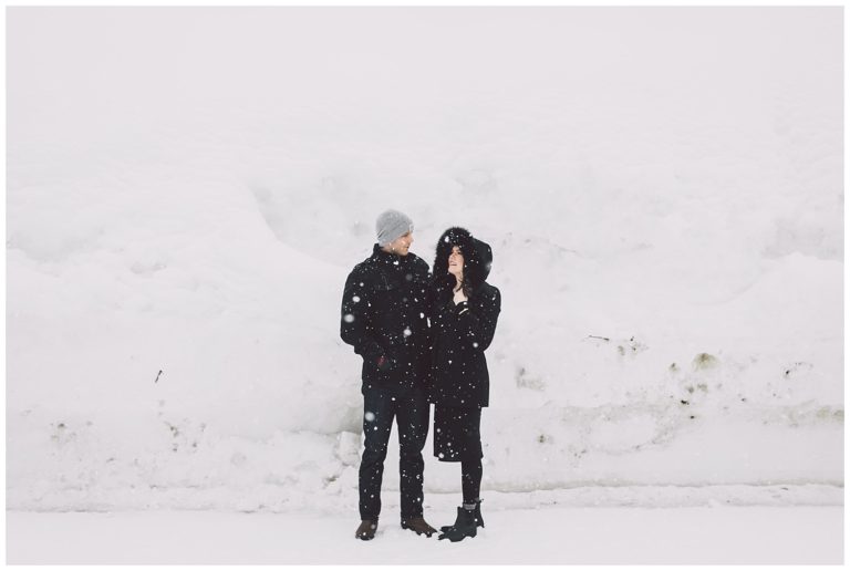 Winter Engagement Session in the Snow | Luma Weddings